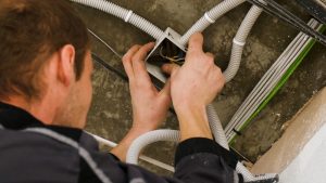 Does Romex Need To Be Stapled In Attic? (5 Step Guide)